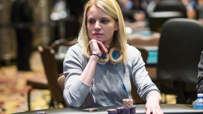 Peters, Hall, Engel und Mercier mit American Poker Awards geehrt ...