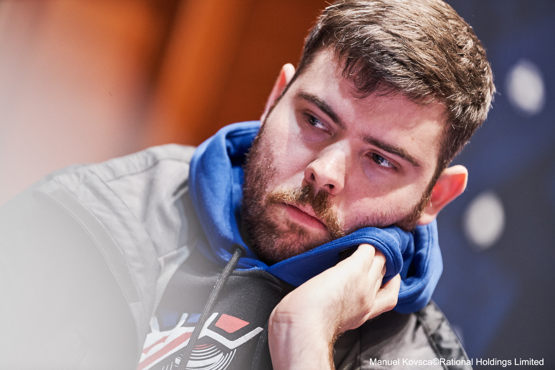 Jack Sinclair geht als Chipleader ins Finale des Eureka Main Event Prag ...