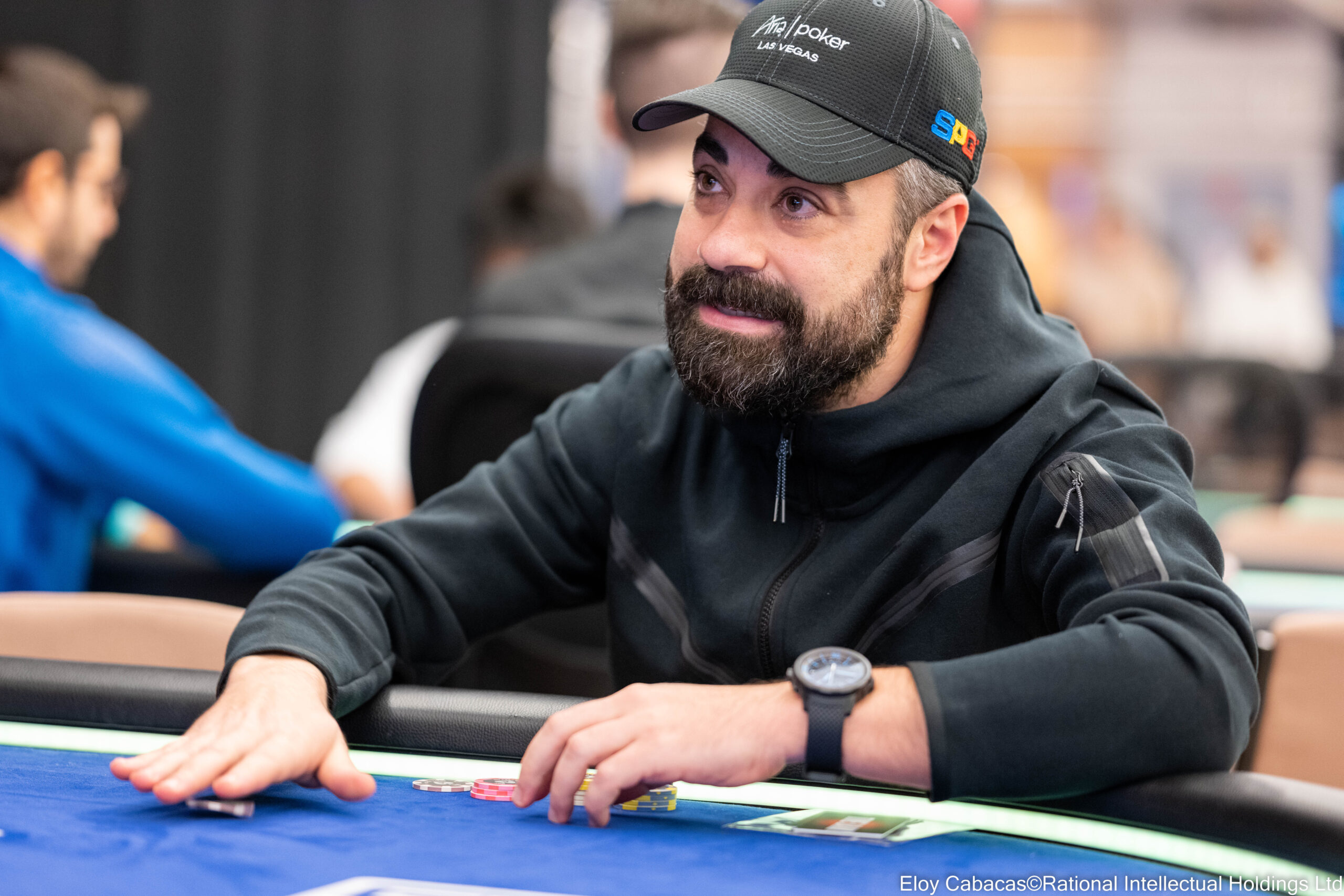 Örpen Kisacikoglu schnappt sich das erste 25k High Roller der EPT Monte ...