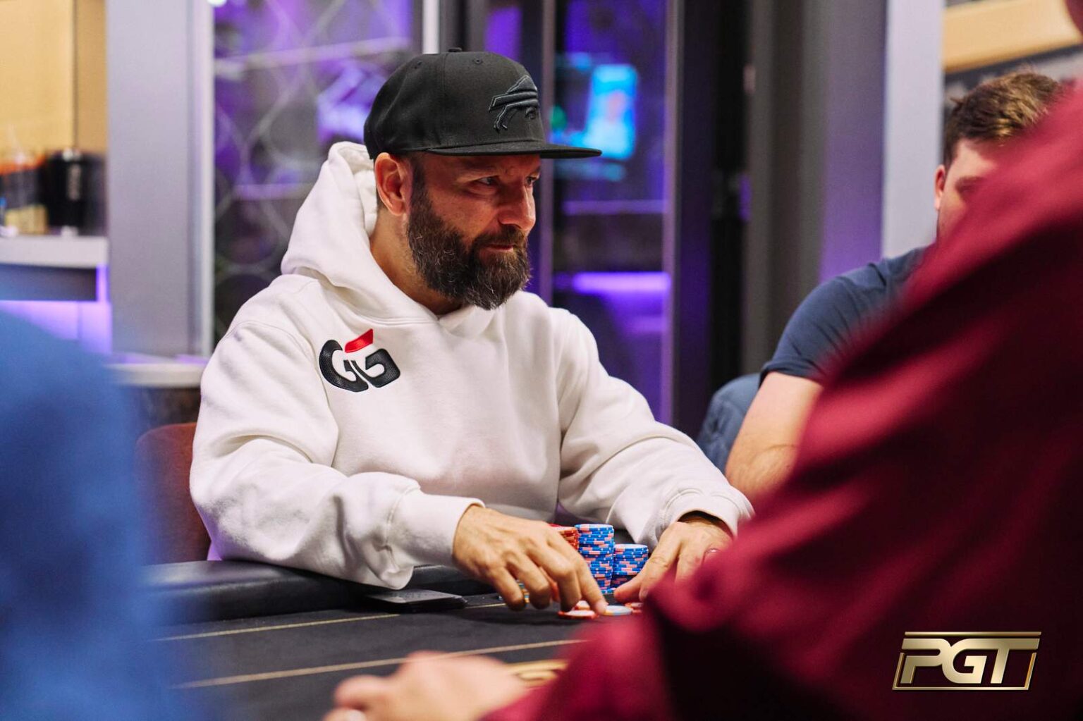 Negreanu unter den Final 7 im PokerGo Tour Championship! - Hochgepokert