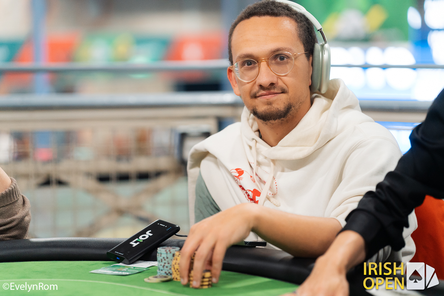 Adrian Strobel in den Top-Chipcounts beim $25k Onyx Main Event!
